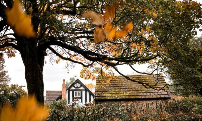 Living in Urmston, Greater Manchester - Right Rent