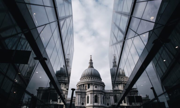 Living in Seven Kings, London - Right Rent